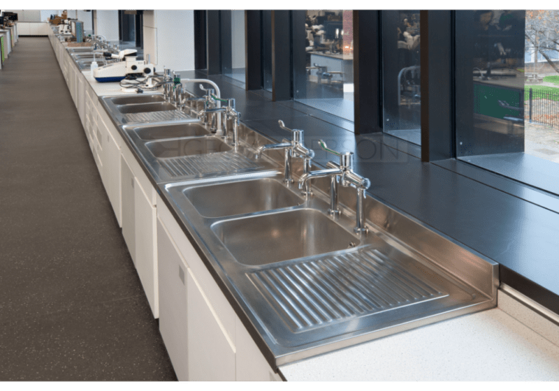NEW TEACHING LAB SINKS MAKE THE GRADE - GEC Anderson