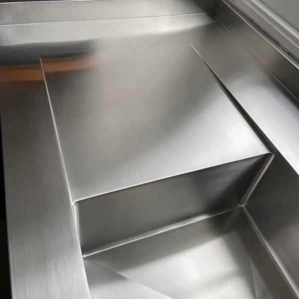 Wet Zone Sinks for Hygienic Workspaces | GEC Anderson
